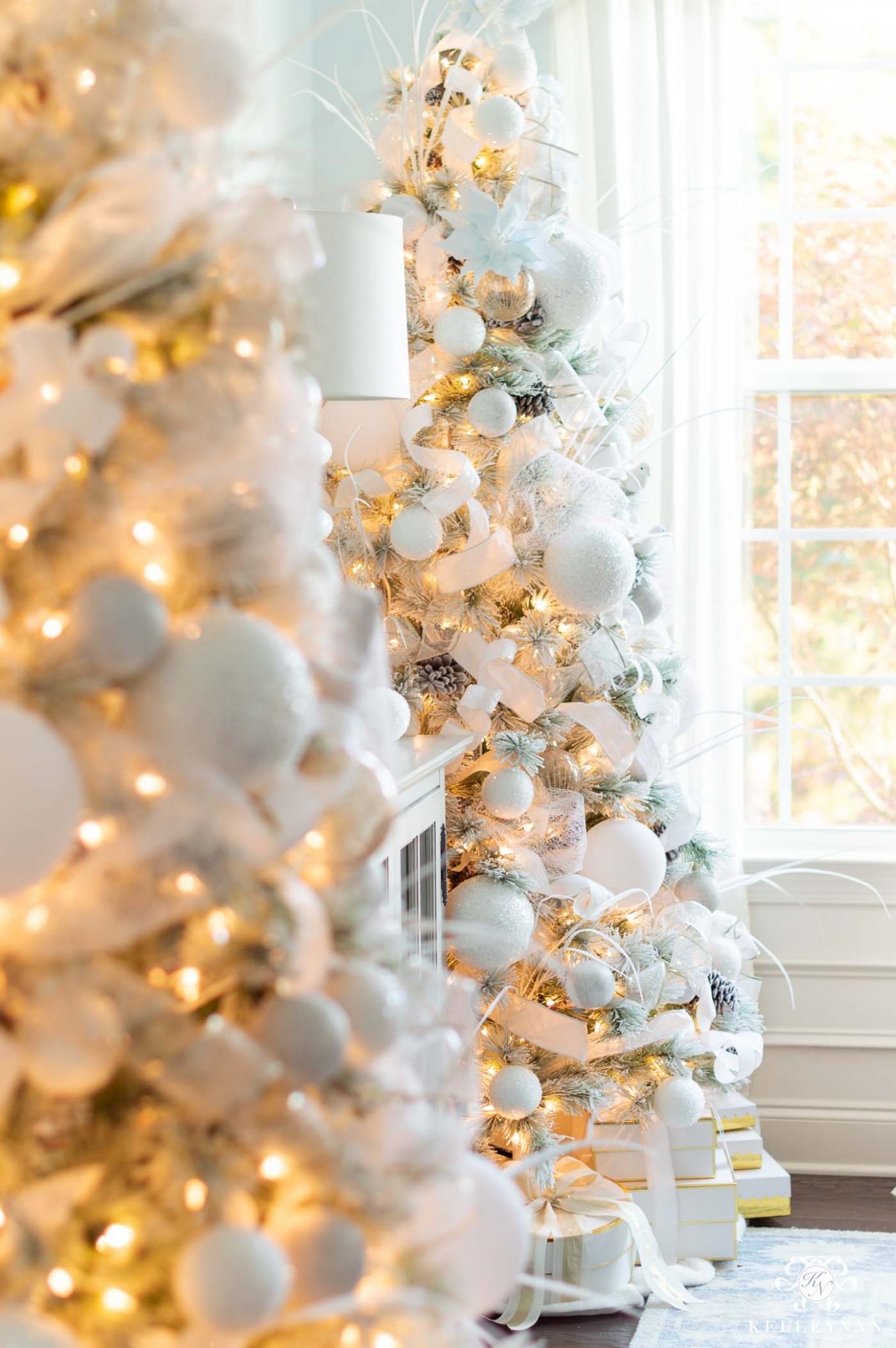 5 Perfect Christmas Color Schemes with Examples - My Homier Home