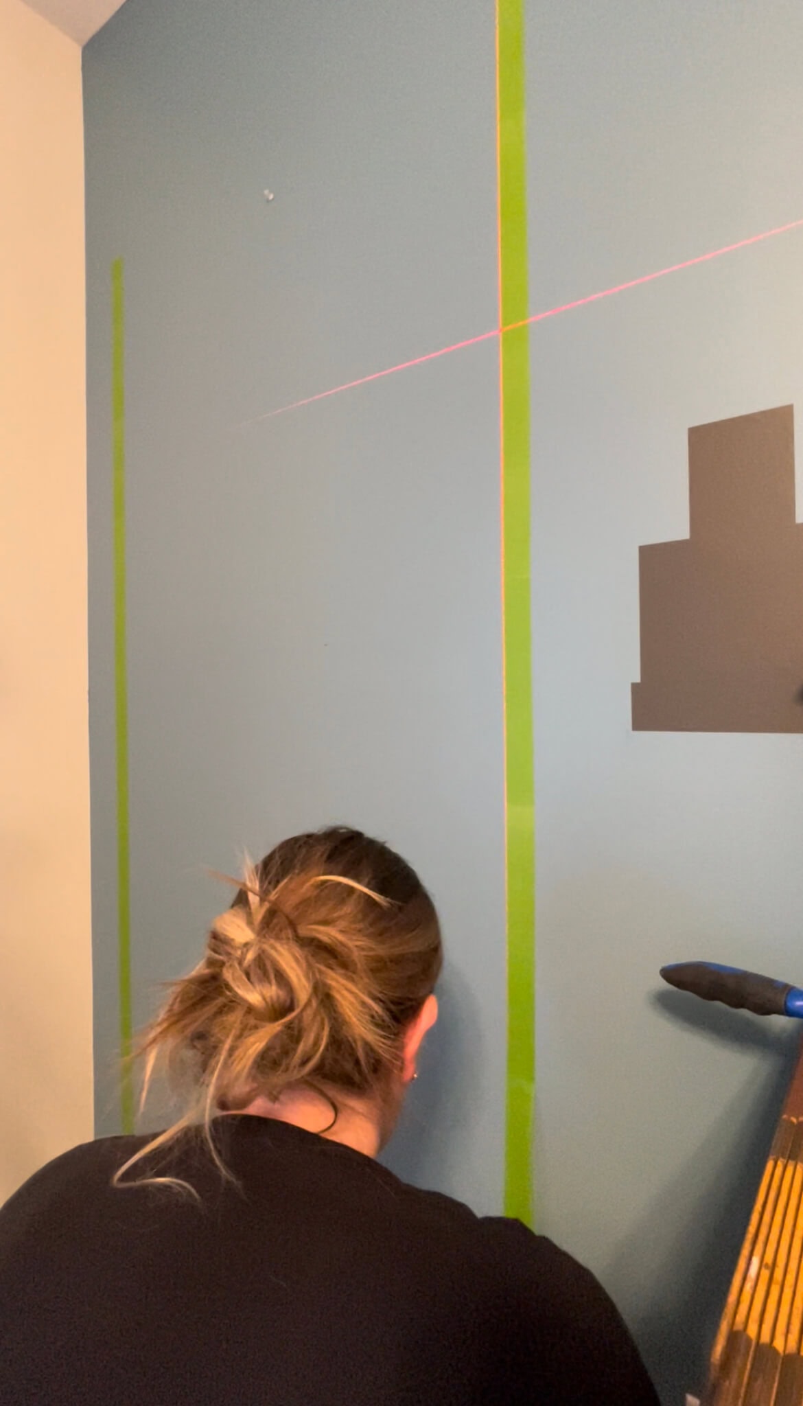 How to Easily Paint an Arch on your Wall